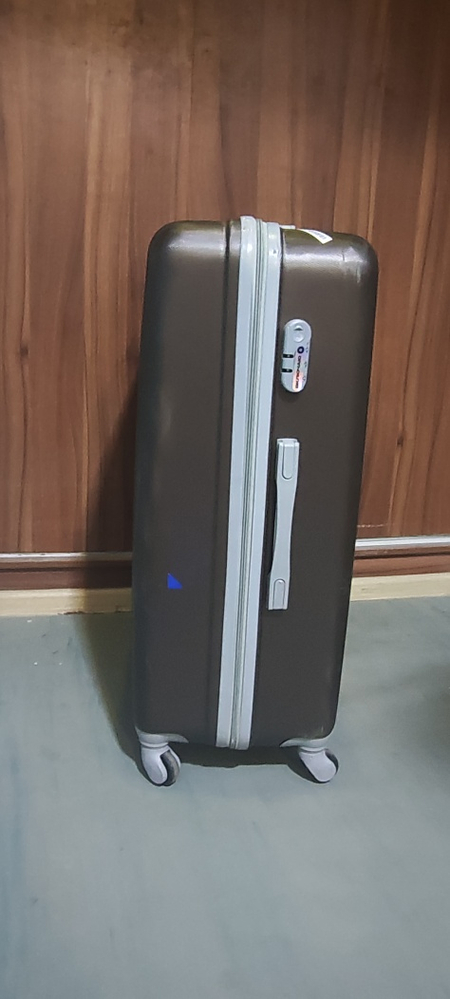 Чемодан 75*30*50