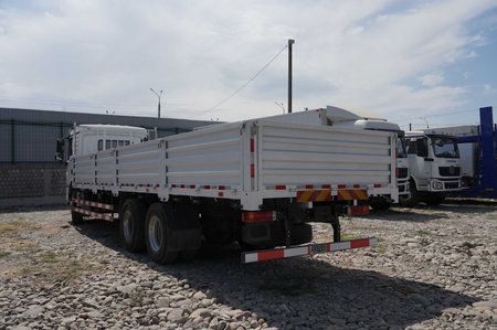 SHACMAN L3000 (7,5) Бортовой