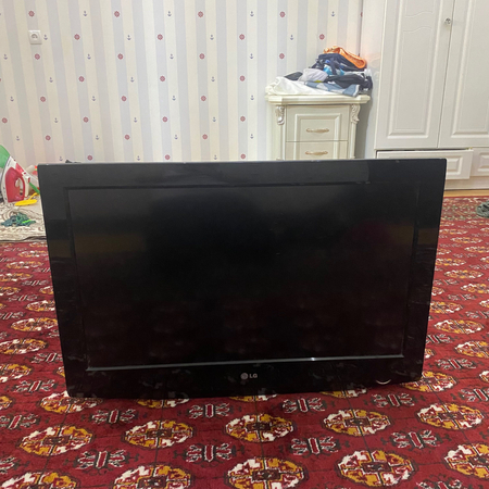 32LG2100 sotiladi