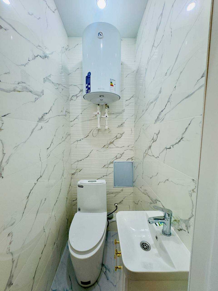 1 xonali 48m² 4-qavat uy sotiladi