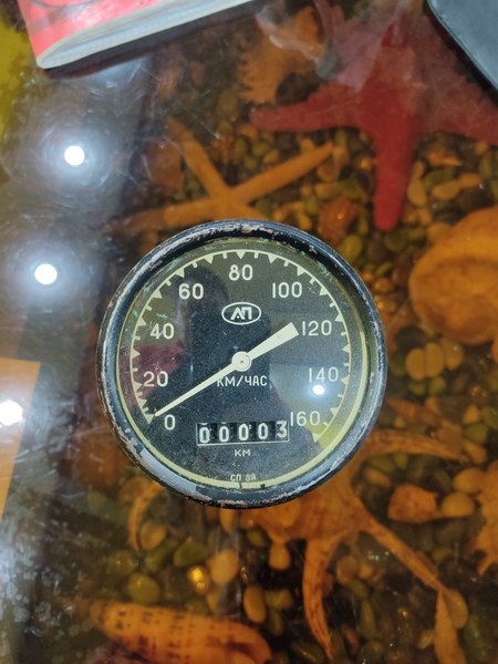 Продаю спидометр для мото