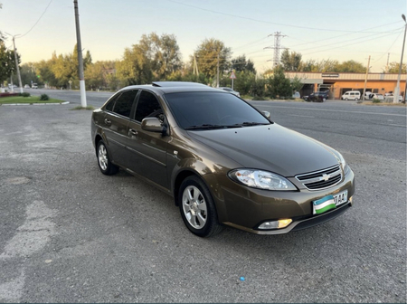 Srochno Gentra Zeus 2023 yil 3 avtomat abs, Luki bor Full