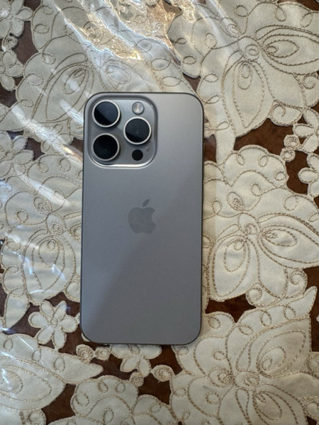 Iphone 15 pro СРОЧНА