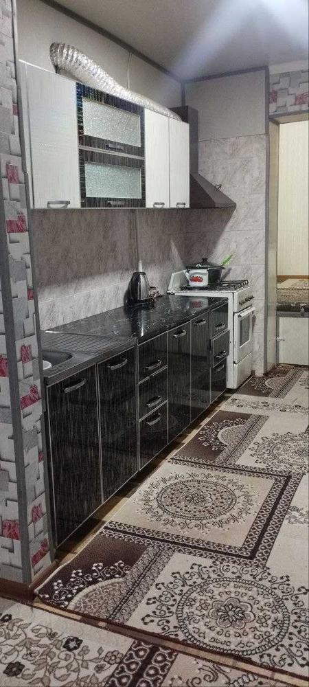 Продается 3-х комнатная квартира в районе Нижней террасы.