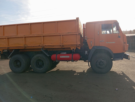 KAMAZ SELXOZ srochno sotiladi