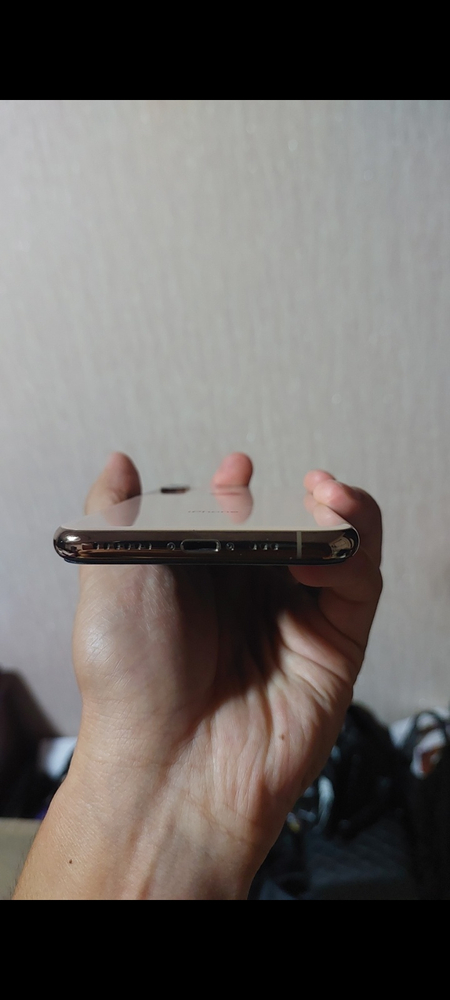 Iohone xs 64gb gold