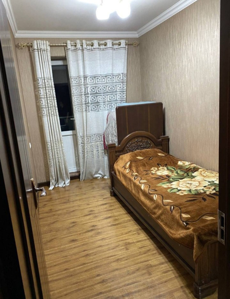 На 8 квартале Чиланзарского района продается квартира. 4/3/4