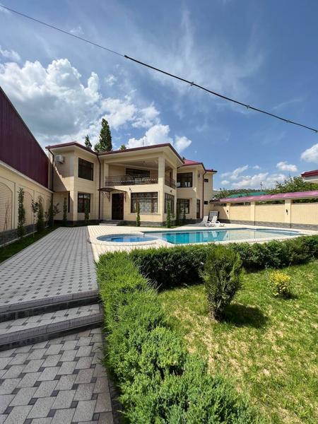 Dacha charvoq bez makler