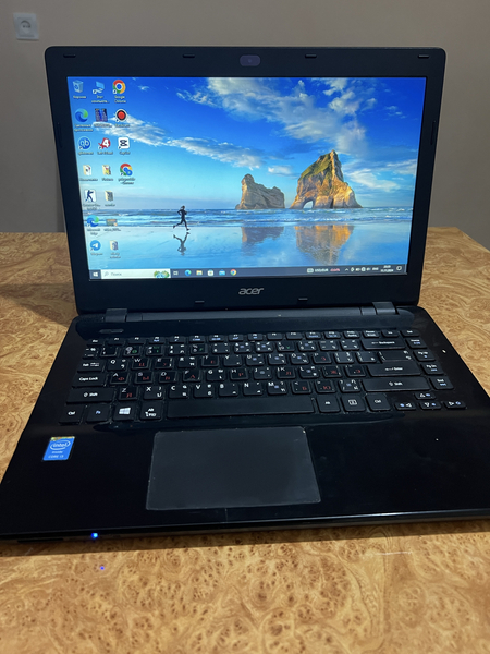 Acer Notebook Sotiladi sostayeniya zor