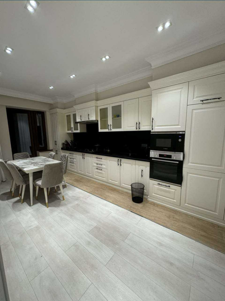 Rent in center apartment 3room 2 bed 2 bath Amir Temur street