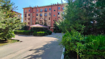 Срочно продам квартиру 3/3/5 92м2 с ремонтом и техникой