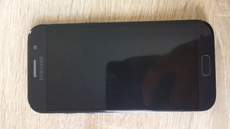 Samsung A.5.7 sotiladi