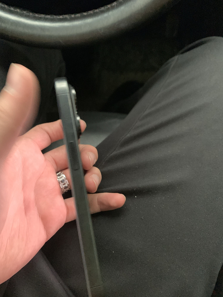 Iphone 15 pro petno