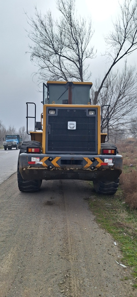 Продаётся XCMG 3 кубовый Фронтальный Погрузчик