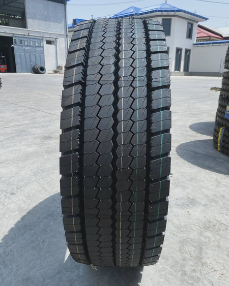 Грузовые шины 315/70R22.5 тегач фурни