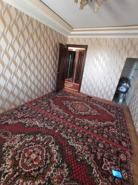 3 xonali 3 etajda joylashgan jixozlangan kvartira ijaraga beriladi