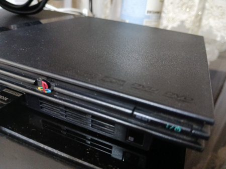 Assalom alekum Ps2 plastation 2 sotiladi 64gb xotira 2xil Proshivka