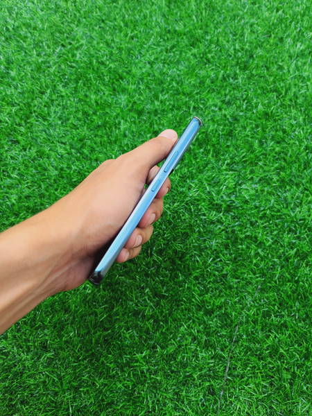 Samsung Galaxy S22 (5G). Snapdragon 8 Gen. Garantya bor. Mate Green