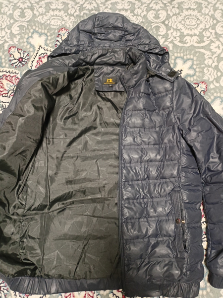 Куртка холати яхши XL
