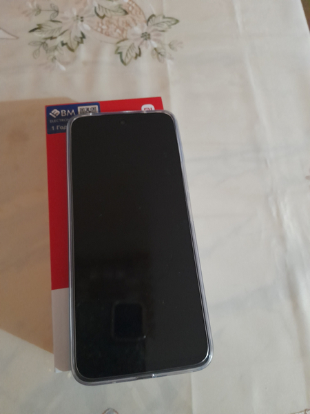 Redmi not 13. 8/256.