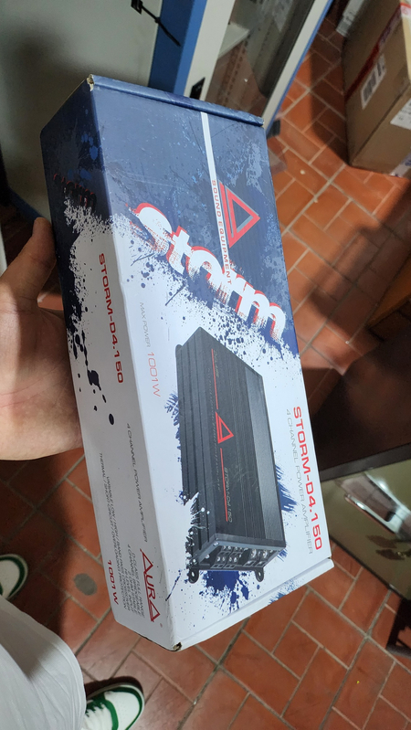 4-х канальный усилитель Aura Storm 4x150W