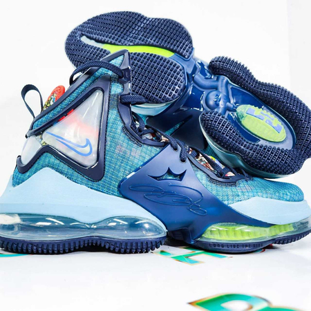 Nike Lebron 19. Баскетбольные кроссовки (оригинал).