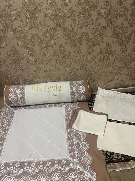 Bolalar uçhun börtiklar ğbeždö pâştel va örtapəd ýâştıqçhalâr