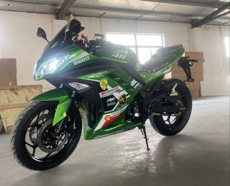 Электро мотоцикл. Kawasaki Ninja . 3.000w. 
Китай. 
Точная копия Kawas