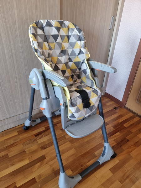 Стульчик для кормления Chicco б/y