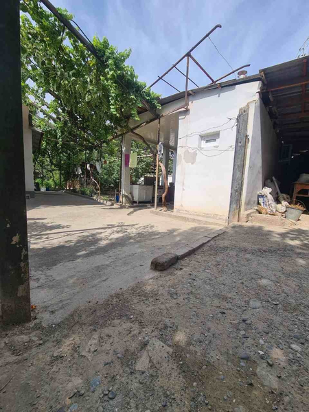 Ховли уй сотилади
