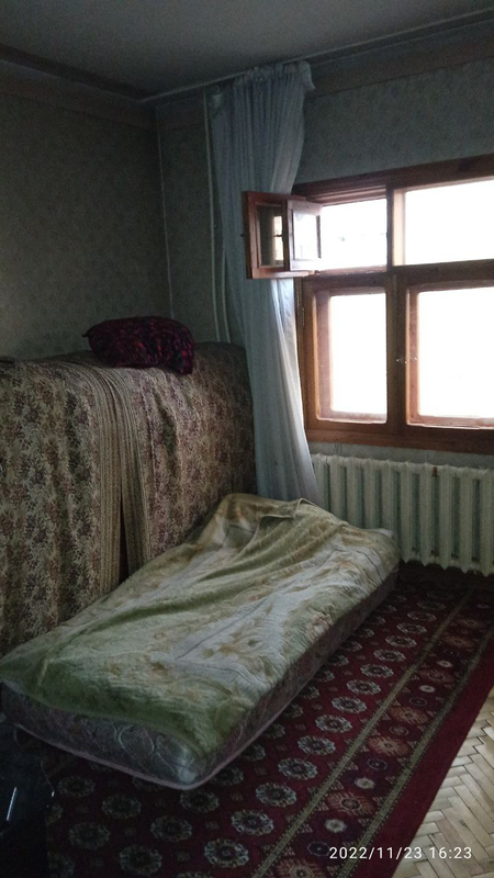 Продаётся Сергели-5. 4 / 5 / 9 чистая метро 2-бекат. Все раздельно.