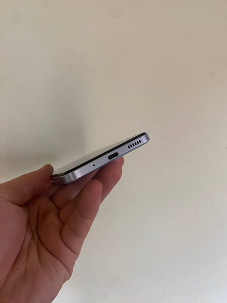 Телефон Redmi Note 11 R
