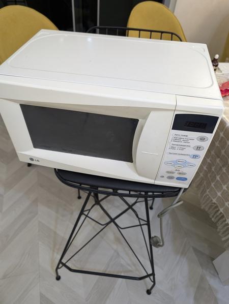 Микроволновка LG б/у