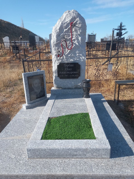 Едгорлик,кабр тош,изготовление памятников и мемориальных комплексов.