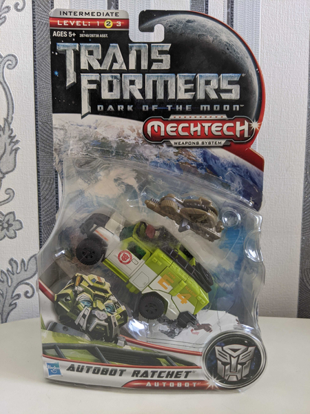 Робот-трансформер Ratchet Hasbro Transformers Dark of the Moon