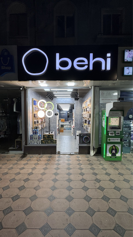 Arendaga joy bor Telefon Ustasiga Aksesuar do’kon ichida