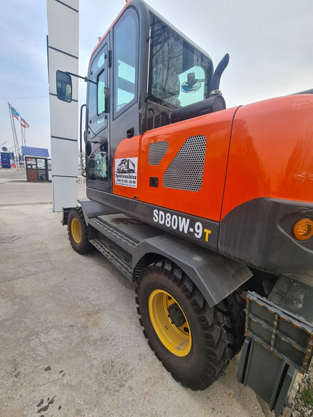 Экскаватор SD80W-9T 0.3куб