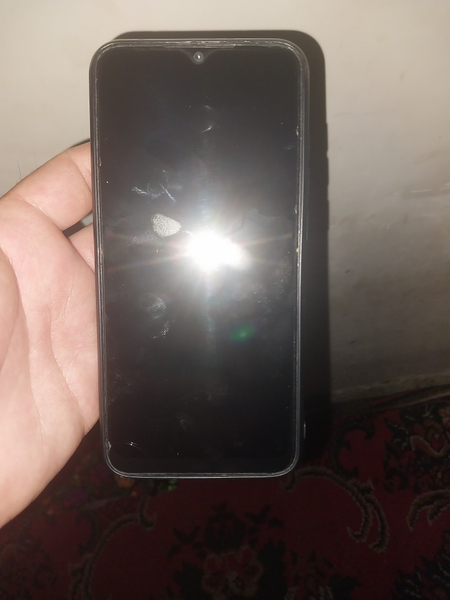 Redmi not 8 sotiladi holati idial hamma joyi yaxshi ishlidi aybi yuq