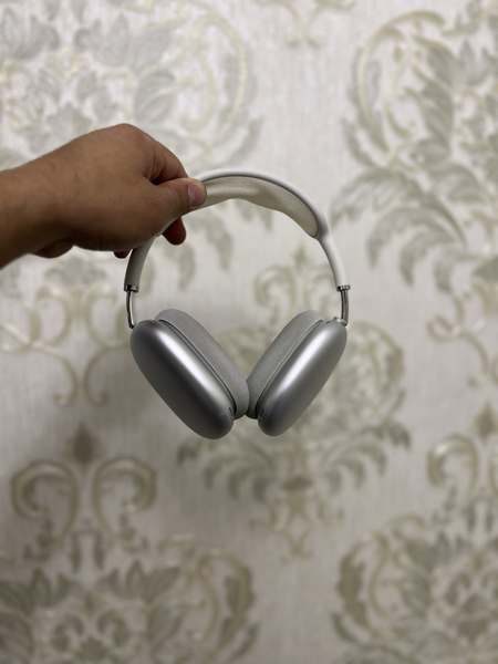 airpods max Arginal 100%.