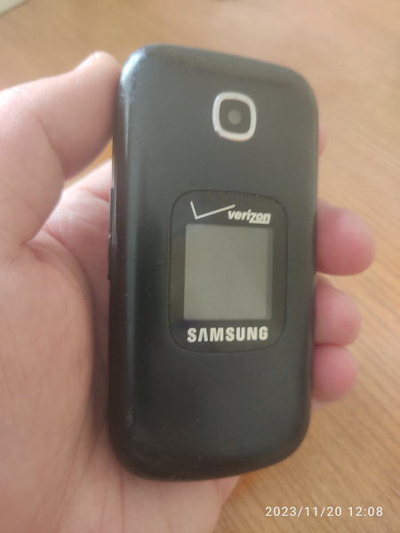 Samsung Gusto 3      .