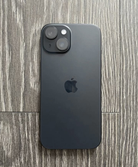Срочно продается iphone 15 128 gb!