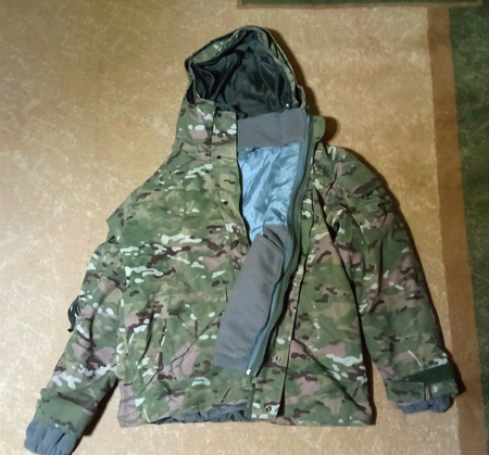 Продам комплект военной спецодежды (куртка + штаны)