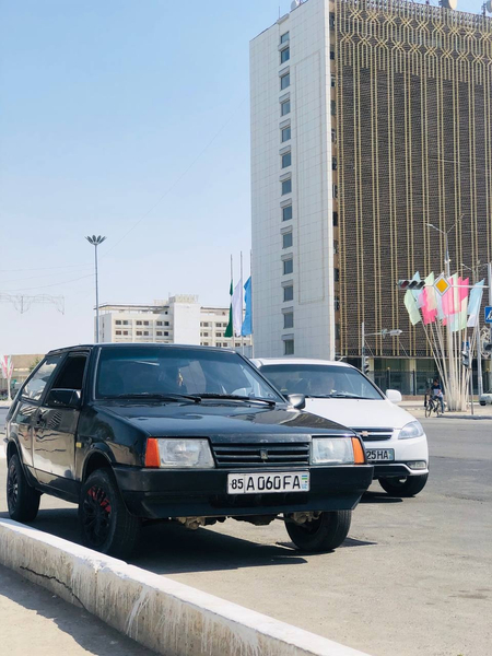 Vaz 21.08 Lada Sedan sputnik mator srochna  sotiladi