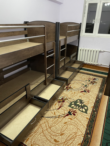 Двухъярусная кровать