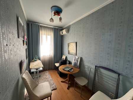 СРОЧНО Продаётся 3/8/9, 70m2, Шастри Мирзо-Улугбекский район