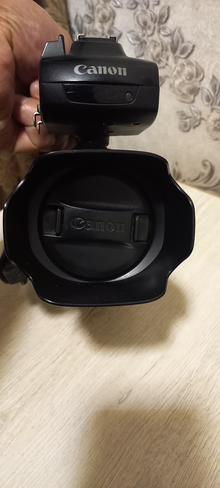 Видеокамера canon xa10 сотилади