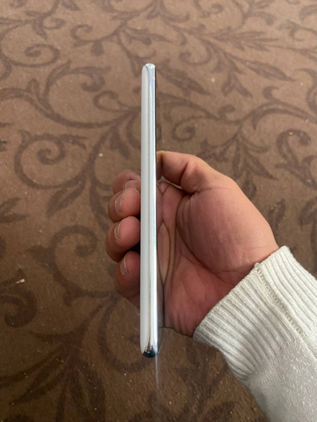 Samsung S20 Fe sotiladi