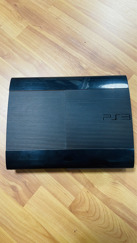 Ps3 supper slim sotiladi