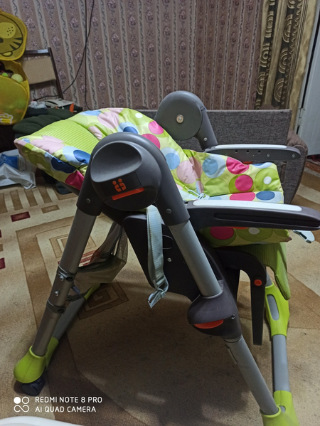Стульчик для кормлени chicco