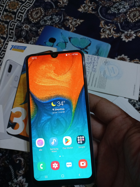 Samsung A30 (3/32 GB)
